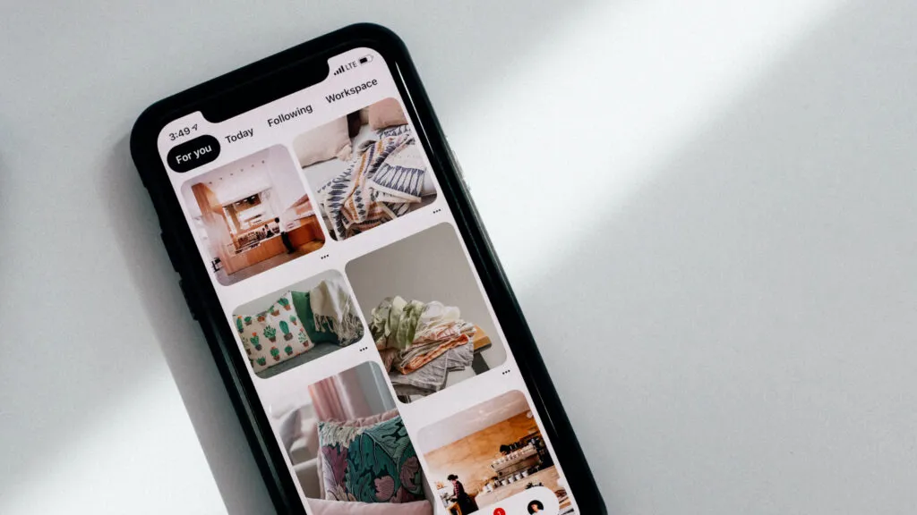 React Native Mobile Application For Customer Engagement